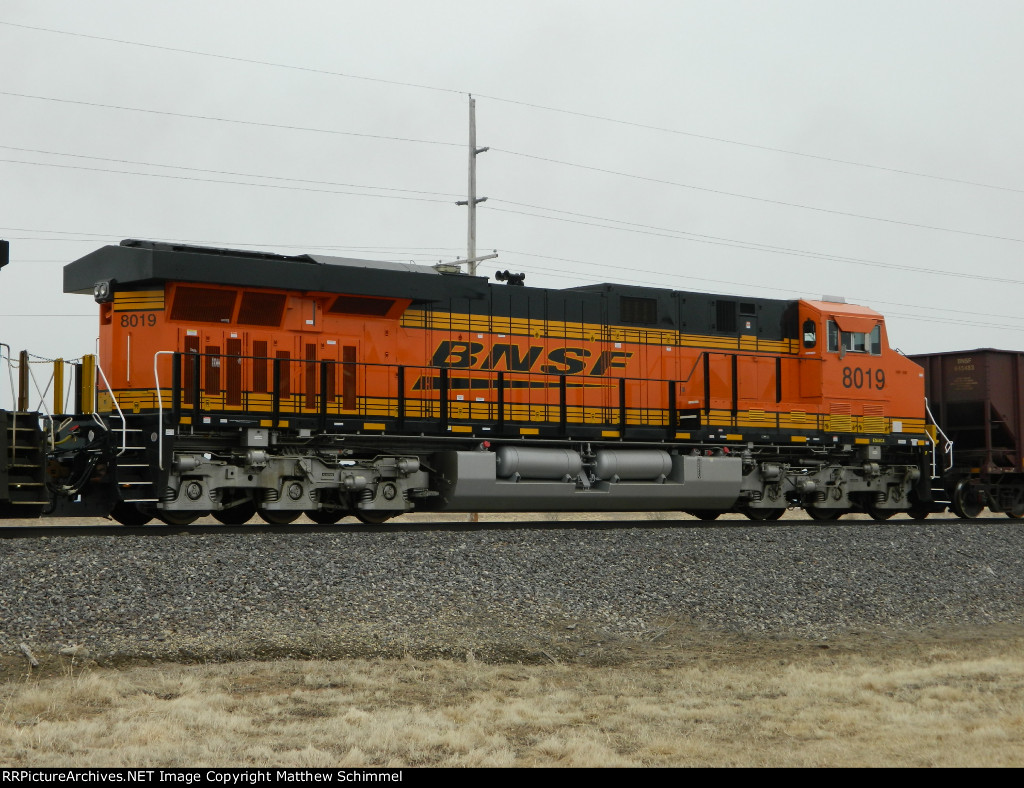 BNSF 8019